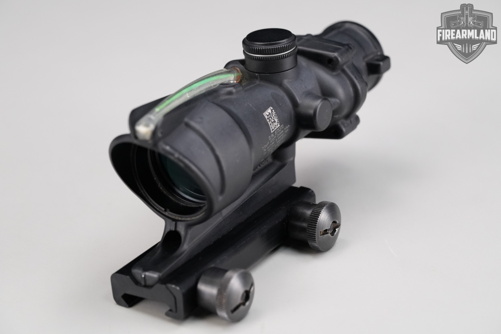 Trijicon ACOG 4X32 BAC Green Chevron Reticle - Scopes at GunBroker.com ...