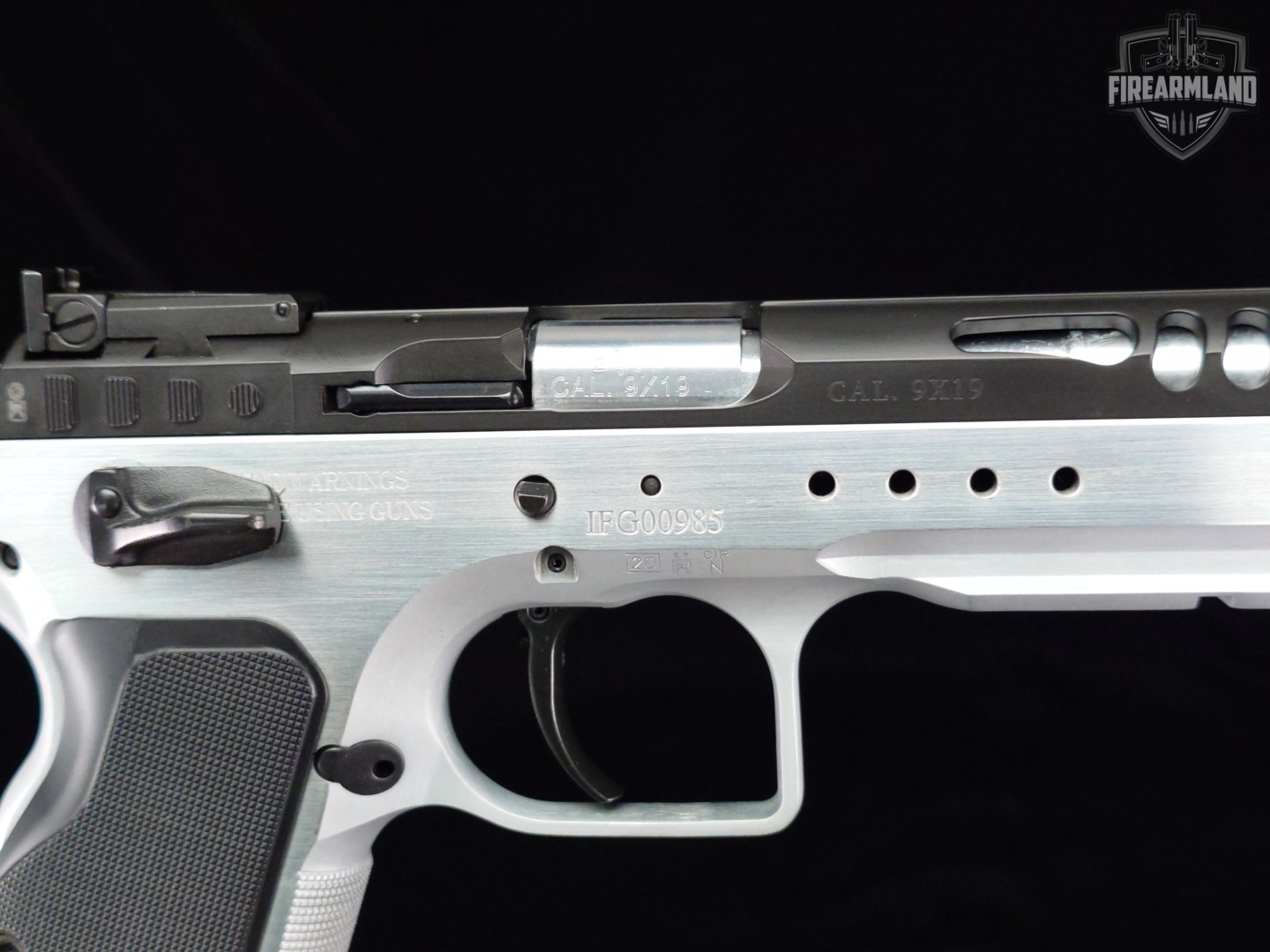 Tanfoglio Defiant Limited Master 9mm 4.75 Two-Tone Chrome +2 MAGS & OG ...